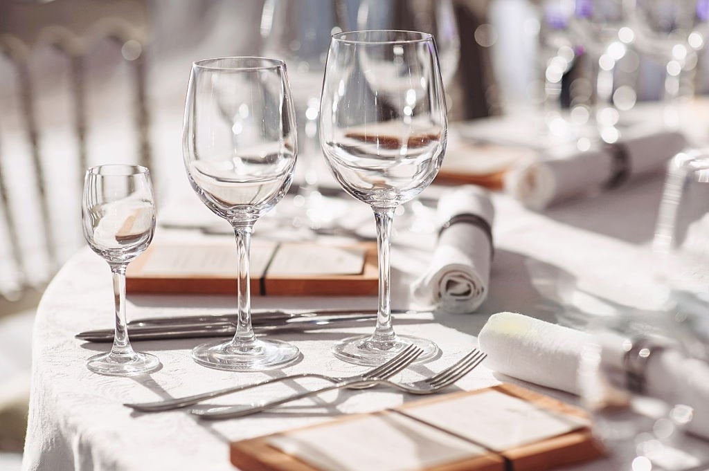 Bespoke Menu and Tableware | Custom Hotel Supplies | Wholesale – DOZPRINT